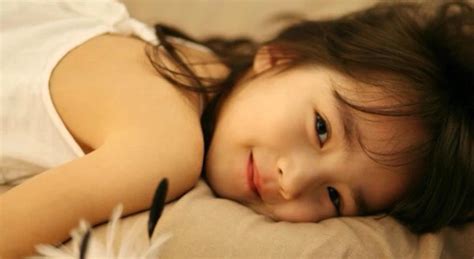 有种混血儿叫“中非混血”，看见孩子颜值那一刻：将来定是个帅哥财经头条