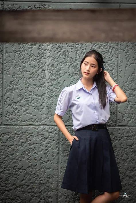 Pinterest กระโปรงสั้น สาวมปลาย สาวมหาลัย