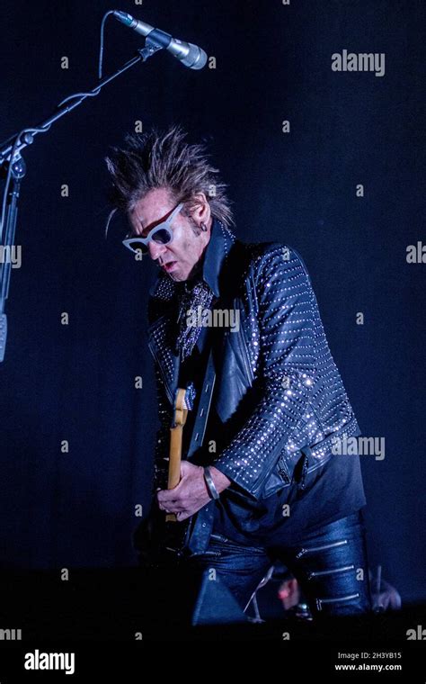 London England Uk 30th Oct 2021 Daniel Ash Plays The Electric