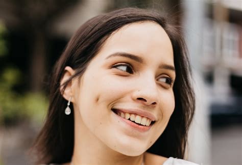 Benarkah Lesung Pipi Itu Kelainan Ini Penjelasan Ilmiahnya Okezone Health