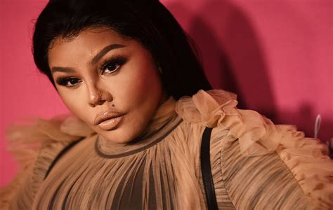 Lil Kim 9 Review