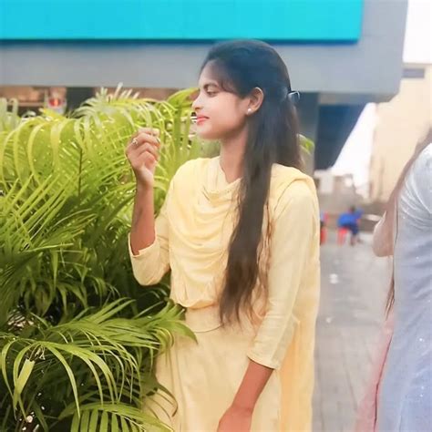 himanshi patel cg queen himanshi threads say more