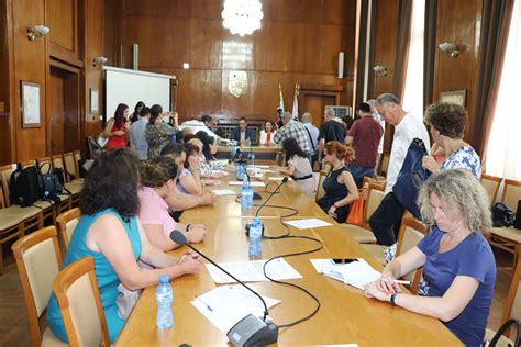 От есента Община Бургас ще стартира нова услуга медицинска грижа по домовете за възрастни