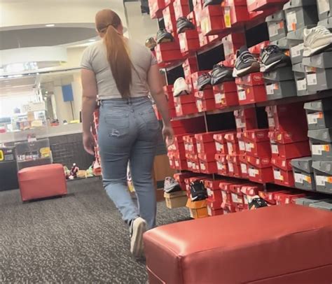 Pawg Redhead Worker Tight Jeans Forum