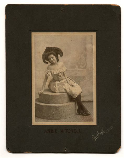 [abbie Mitchell] International Center Of Photography