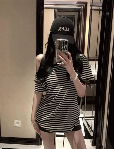 남심저격 숏 롱 여리여리 스트라이프 원숄더 반팔티셔츠 데이트룩 남심저격 남자친구저격 데이트룩 스트라이프t 원숄더 오픈숄더 에이블리