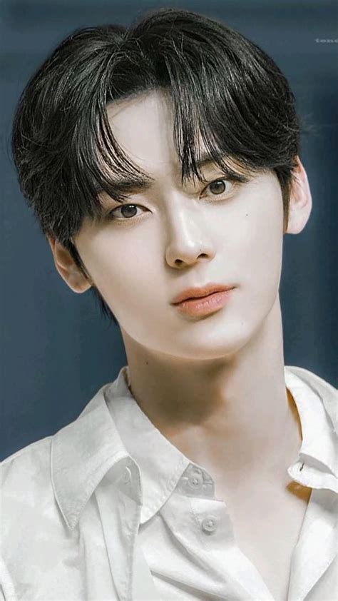 Minhyun Nuest Gambar Gambar Pacar Futurisme Retro