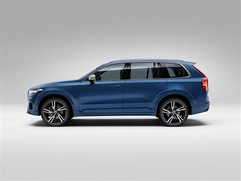 New Volvo Xc90 R Design Breaks Cover Autoevolution