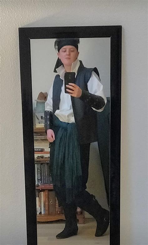 Local Nonbinary Pirate Handing Out Candy Tonight 🎃 Rnonbinary