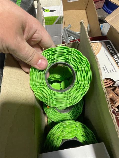 Stinger Stapler And About 6 Boxes Of Plastic Cap Staples Stapler