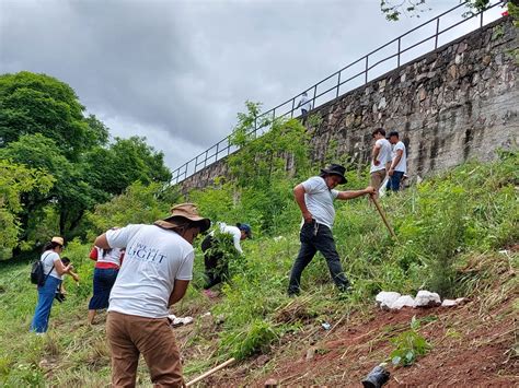 Limpian Y Reforestan Estadio Nacional Chelato Uclés