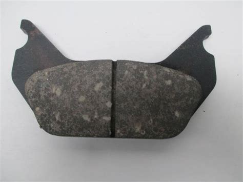 LOT 2 BERAL 3611 37127.04 29049 14.00 36-V-01493 BRAKE PAD D293270