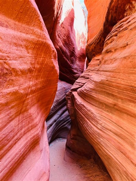 Peek A Boo Le Slot Canyon Aux Portes De Kanab