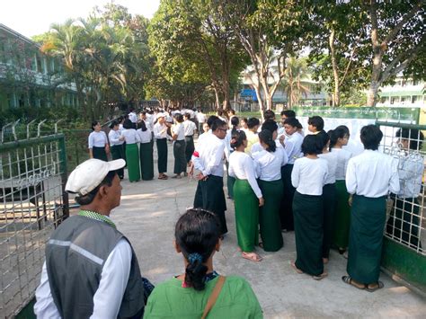 လှိုင်သာယာ အနောက်ပိုင်း မြို့နယ်တွင် ၂၀၂၄ ခုနှစ် တက္ကသိုလ်ဝင်တန်းစာမေးပွဲ မြန်မာစာဘာသာရပ် စတင်ဖ