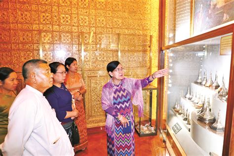 ဒုတိယဝန်ကြီး ဒေါ်နုမြဇံ ရွှေတိဂုံဘုရား ဗုဒ္ဓပြတိုက်နှင့် ဗိုလ်တထောင