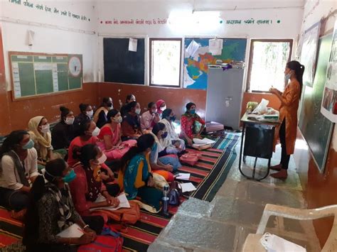 EV Rickshaw Mechanic Training Desai Foundation