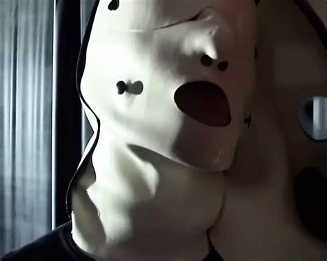 Bdsm Hardcore Lack Of Oxygen With The Gas Mask American Masked Porn