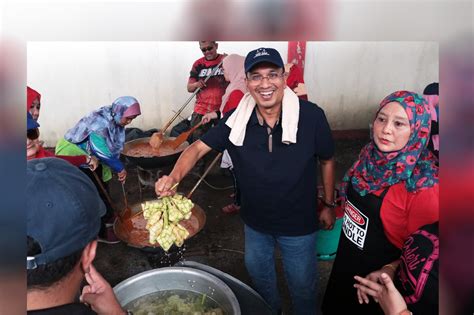 Rewang Tradisi Menyatukan Ahli