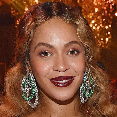 Grace Lindsay Fashion And Ecommerce Writer Hello Page 2