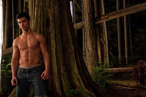 Taylor Lautner Abs Wallpaper