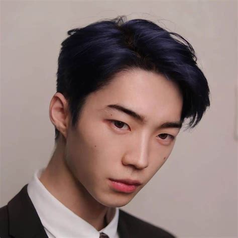 Asian Hairstyles For Men 2024 Trends Asian Men Hairstyle Asian Haircut Long Hair Styles Men