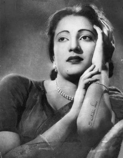 Suchitra Sen Rare And Unseen Pics Photos Filmibeat