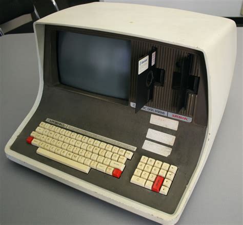 One Of The First Microcomputers Ever Made Rating Hardware