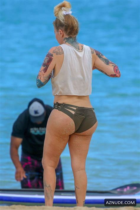 Jenna Jameson With Her Fiance Lior Bitton Enjoying The Fruits Of Life
