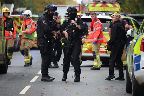 Two Dead In Uk Synagogue Attack On Yom Kippur Police Kill Suspect