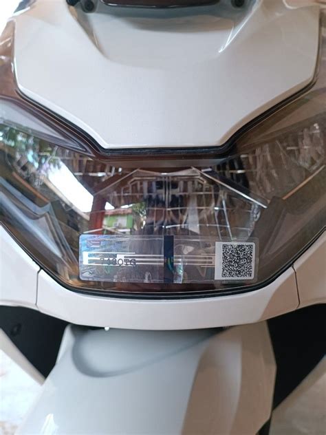 Honda Pcx 160 Cbs Cvt White Motorbikes Motorbikes For Sale On Carousell