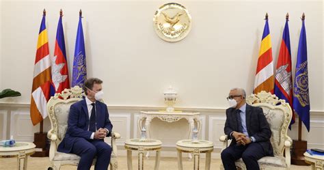 ឧបនាយករដ្ឋមន្ត្រី អូន ព័ន្ធមុនីរ័ត្ន ទទួលជួបពិភាក្សាការងាជាមួយក្រុមបេសកកម្ម Article Iv