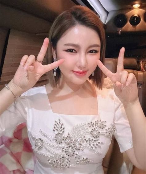 역시 트롯 퀸송가인 미스트롯 출연자 중 가장 활약 중인 스타 1위