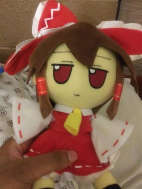 Why Is My Reimu Fumo Yellow R Fumofumo