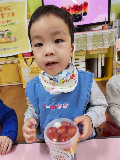 무지개샐러드 영아반 향기나무 어린이집 갤러리 온양온천감리교회