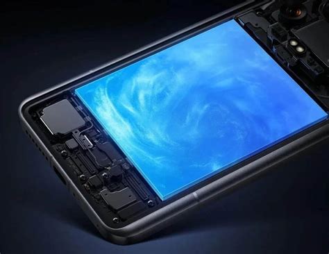 OnePlus разрабатывает аккумулятор емкостью 7000 мАч для своих будущих ...