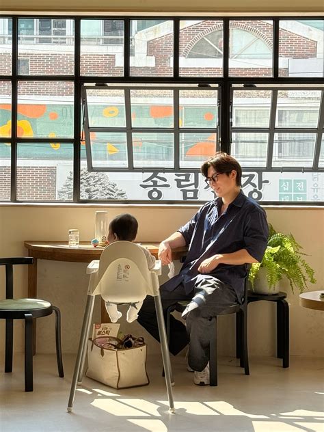 22도씨 코티지 인테리어 5월 초록과 노랑의 계절 💚💛 Instagram