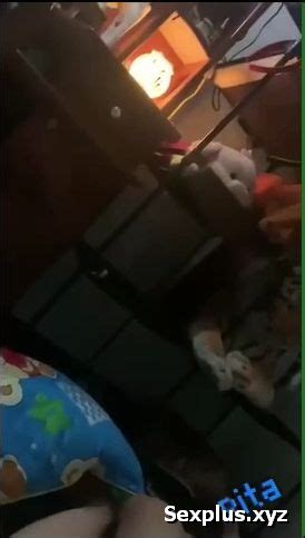 Đang chơi dở ván game thằng em trai đòi máy SexTrung net