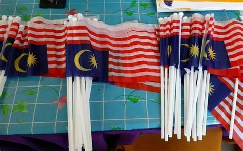 Kpm Siasat Jalur Gemilang Terbalik Diedar Ke Sekolah