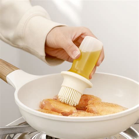 Badu Bg Четка за бутилка със силиконово масло Fasola с капак Органайзер за барбекю с олио и