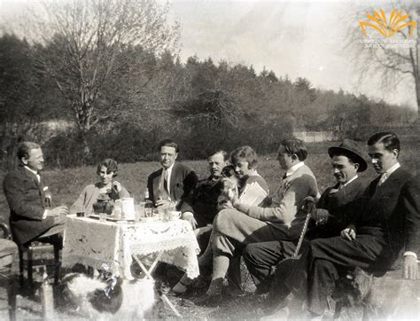 ქაქუცა ჩოლოყაშვილის უცნობი ფოტო Radio Georgian Times