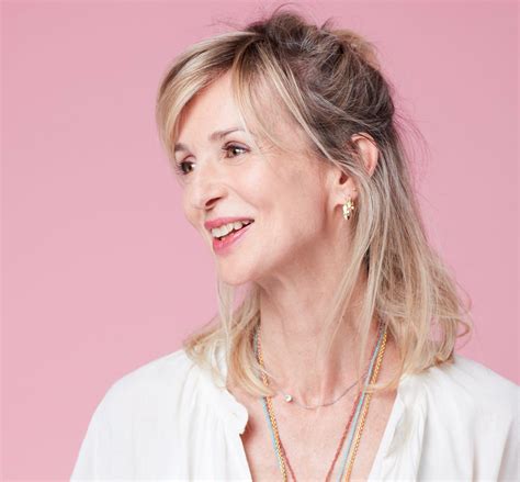 Caroline De Benoist The Invisible Collection