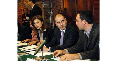 Цветанов Трябва нова визия за външната дипломация на България