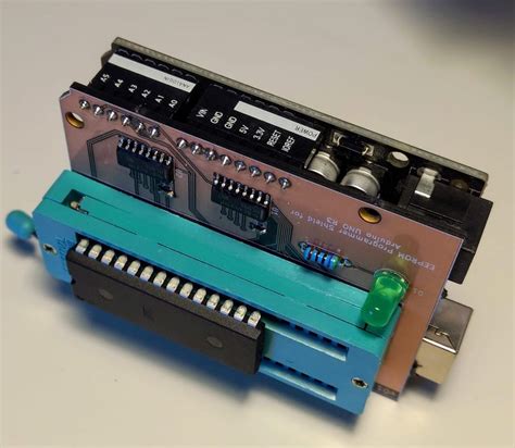 Diy Eeprom Programmer Erik Van Zijst Medium