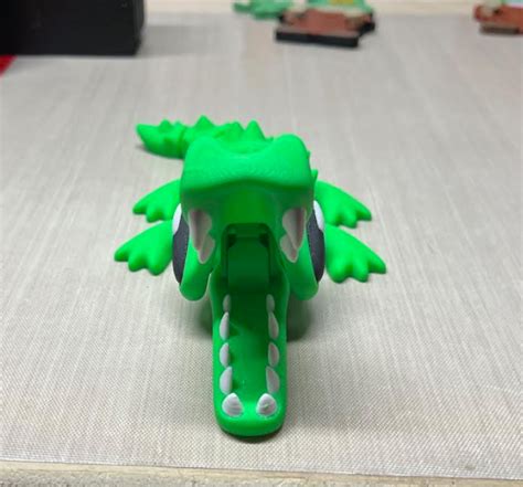 3d printable blob crocodile articulated flexi fidget toy made with