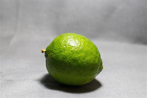 Jeruk Nipis Buah Utuh Foto Gratis Di Pixabay Pixabay