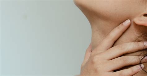 눈 튀어나오는 그레이브스병 갑상선기능항진증 주요 원인여성 3~8배 많아