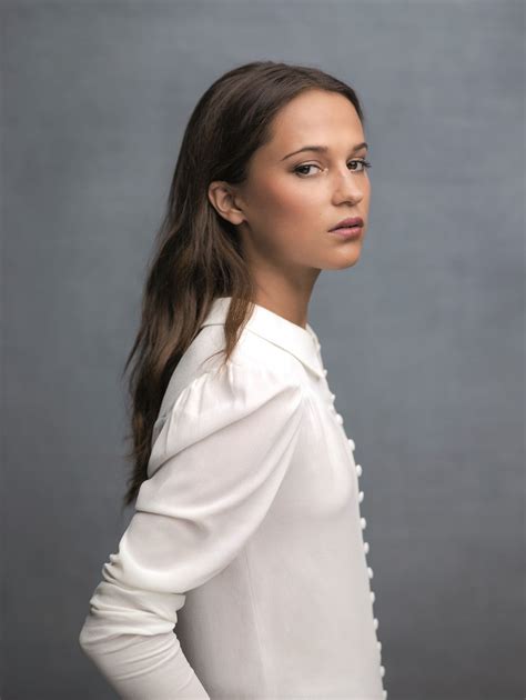 Sexy Beautiful Babes Alicia Vikander Portraits For ‘jason Bourne 2016