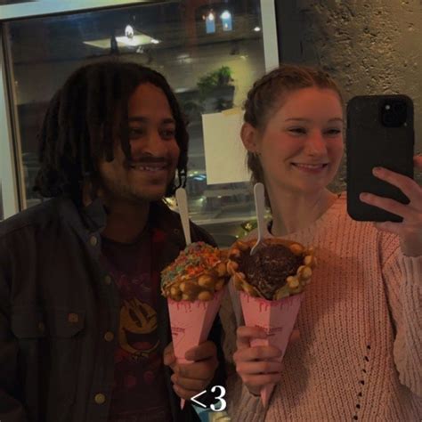 🚘🏁𝑶𝒍𝒊𝒗𝒊𝒂 🏁🚘 Olivialangner Snapchat Stories Spotlight And Lenses