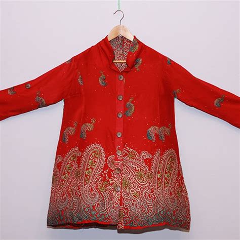 Lady Wooden Button Butik Blouse Gadis Labuh Butang Kayu Muslimah