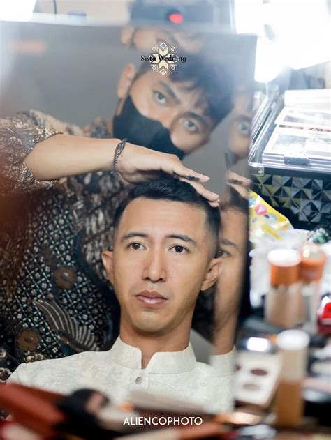 Potret Lettu Fardhana saat Lamaran dengan Ayu Ting Ting, Tampan dengan Busana Khas Melayu ...
